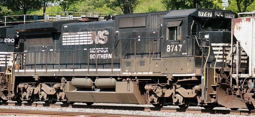 NS 8747
